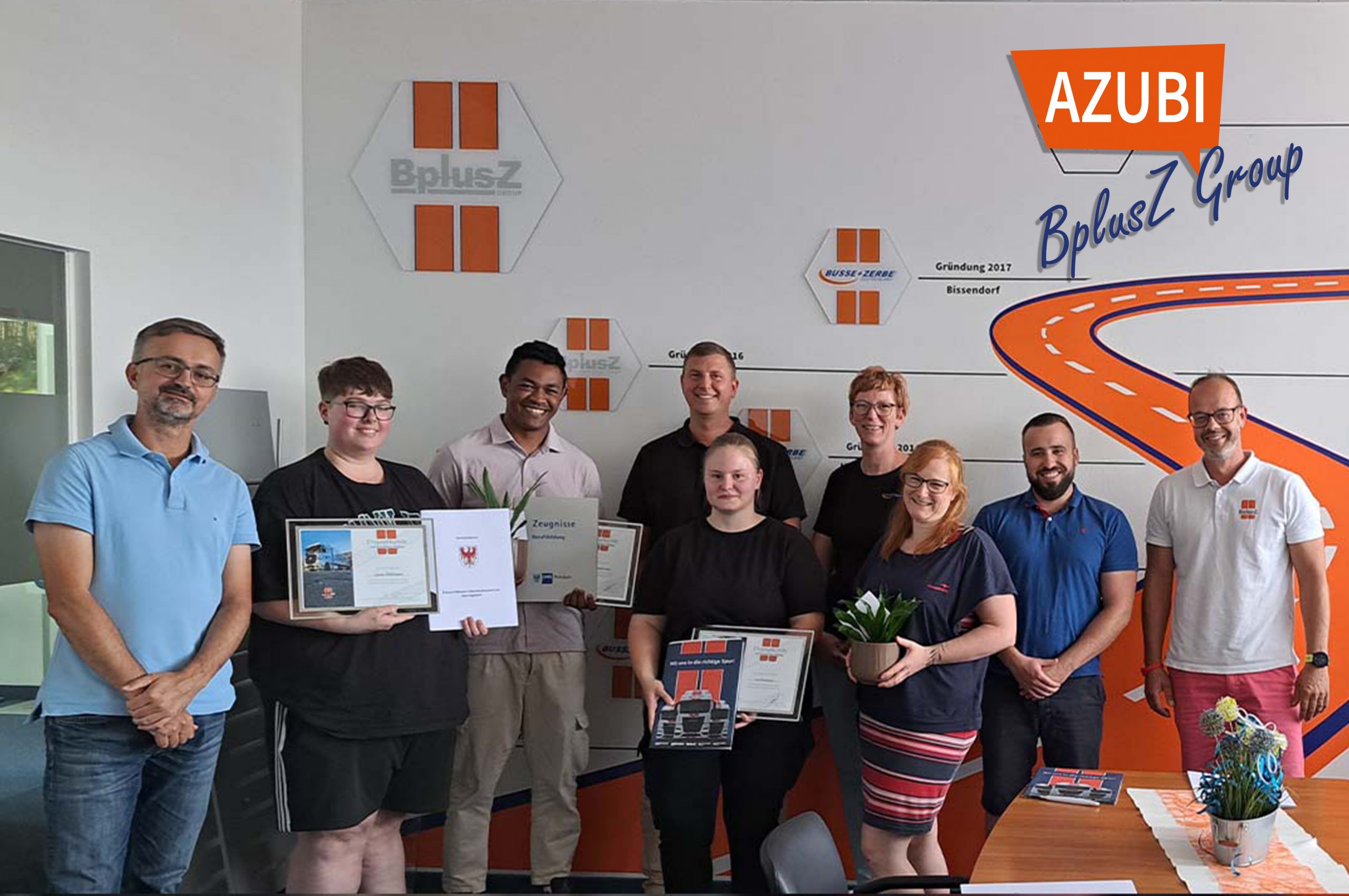 Erfolgreiche Azubis 2024 - Busse plus Zerbe